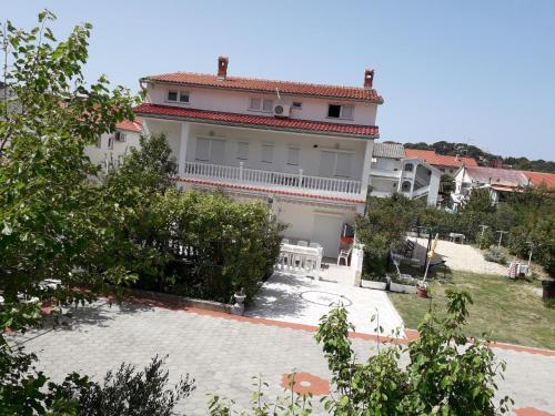 Holiday Home Marjetka - Rab