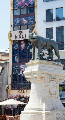 Kali Old Town Loft With Monument View - Bucharest