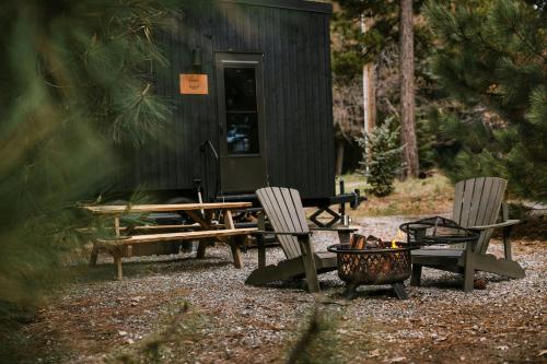 Postcard Cabins Big Bear - Running Springs, CA