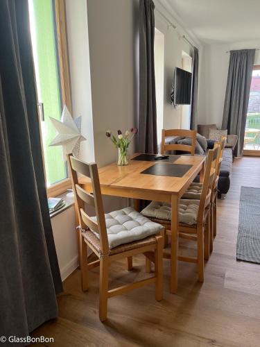 Altstadtflair Modernes Studio Mit Gartenblick - Neuruppin