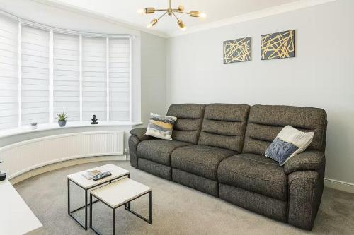 Aldwych House, For Holidays, Contractors & Relocation, Free Parking & Wi-fi - Preston
