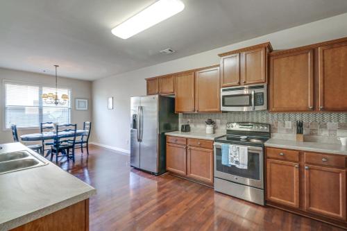 3br Atl Group Hub Near Marta Rail To Stadium, Dtwn - Douglasville, GA