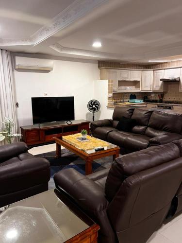 Marina Towers - One And Three Bedroom Apartments - Dar es Salaam