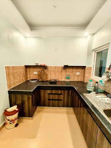 Aura Stays 2bhk - Lucknow