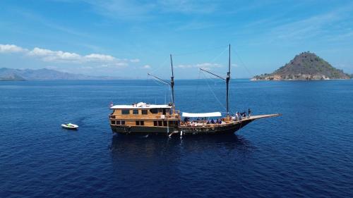Shared Boat Komodo 3 Days 2 Night - Labuan Bajo