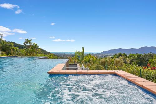 Barong Luxury Estate Overlooking Cairns Unrivalled Privacy And Location - Cairns