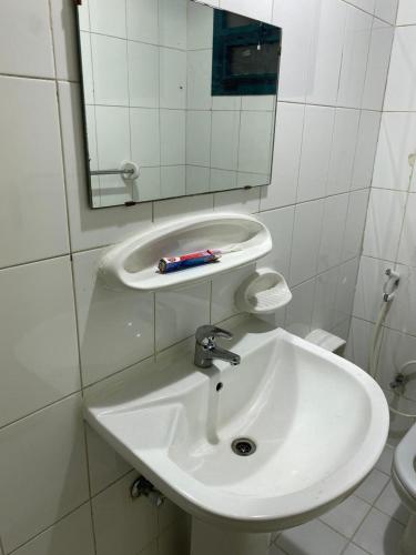 Room For Couple And Family - Sharjah