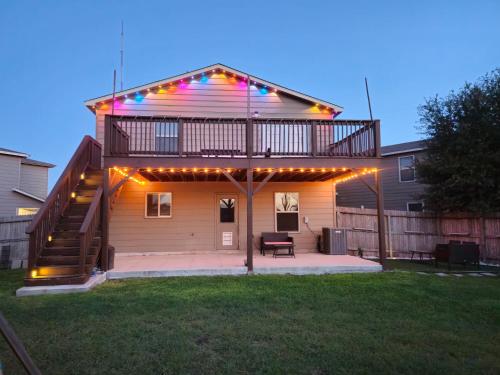 Home Near Six Flags, Seaworld, Alamo Sportplex - Helotes, TX
