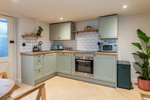 Cosy Garden Flat With Work Space Near Clifton - Bristol