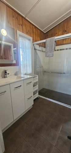 Main St Heritage Charm & Walk To Restaurants - Tamborine Mountain