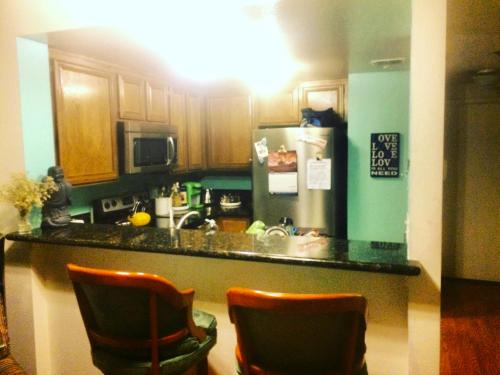 Ocean Condo Penthouse With Gym & Parking - Los Angeles
