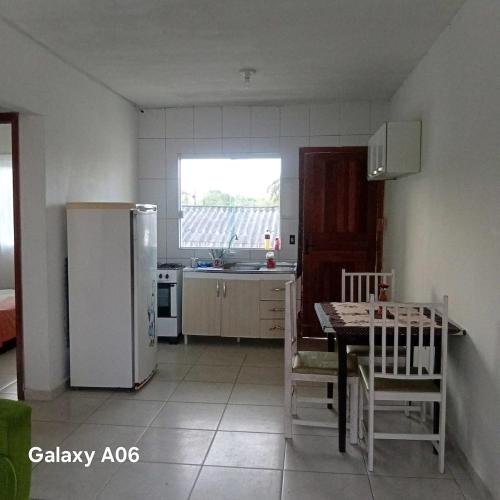 Apartamento Otimo, Bem Arejado Em Guaratuba - Guaratuba
