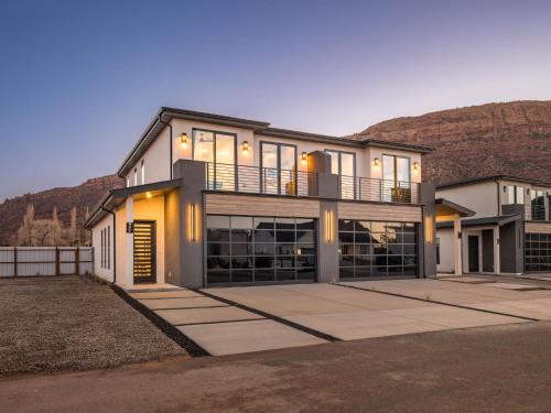 Modern Luxury At Copper View Moab - Oowah Lake, UT