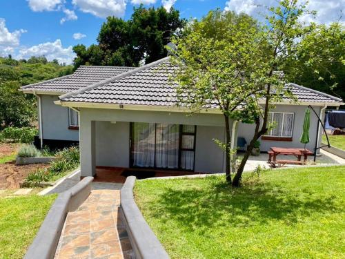 2 Bed Apartment With Pool In Philadelphia - 2357 - Harare