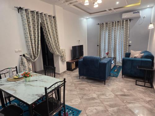 Residence Meublee Le Stephanois Avec Groupe Electrogene Et Wifi - Douala