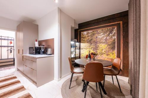 Premium City Center 2 Rooms Apartment Glassed Balcony Free Private Parking - Kemi