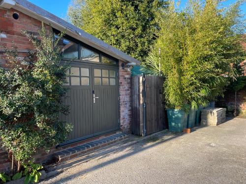 The Mews Room - Southampton