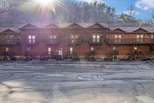 Riverfront Lodge - Tennessee
