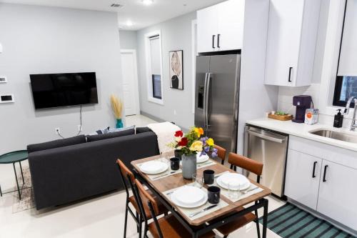 Quick Nyc Access With Free Parking Two Bedrooms Near Nyc - West New York