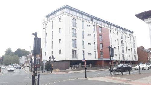 Elegant Three Bedroom Flat - Darlington