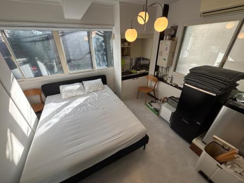 Kuro House - In the middle of Hiro, Omotesando, Roppongi (Roppongi ...