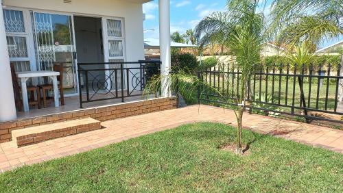 Come Home In Oudtshoorn Self-catering Units - Oudtshoorn
