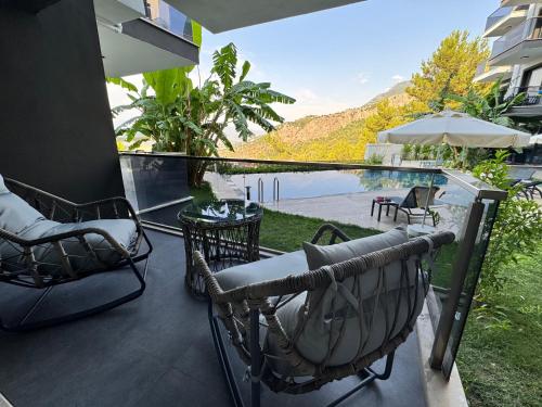 Stylish Lounge Apartment With Pool & Views - Fethiye