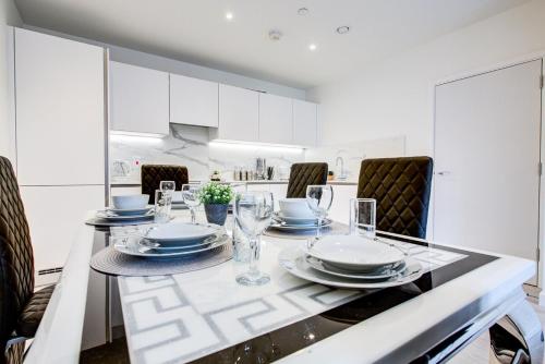 2br Flat - Walk To Elizabeth Line - Free Parking - Hounslow