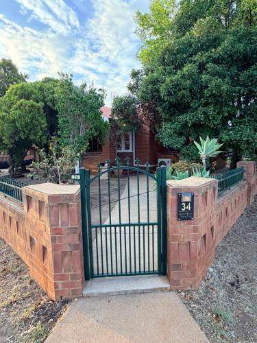Tily's Place - Parkes