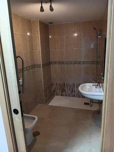 Emmi Guesthouse - Alicante
