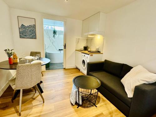 Stylish Private-entrance Studio With Bath And Shower Near Nijmegen Centre And Arnhem Zuid - Nijmegen