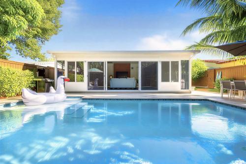 Casa Limon - Private Heated Pool Prime Location & Parking - Fort Lauderdale, FL
