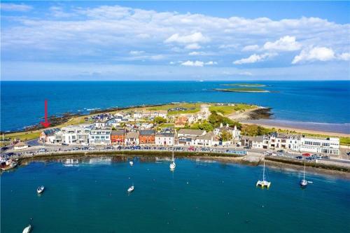 The Captains Wheel And Anchor - Skerries