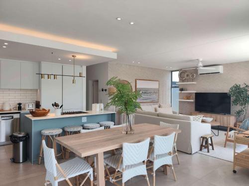 Boardwalk Hideaway 34 - Luxe 3bd Seaside Villa - Plettenberg Bay