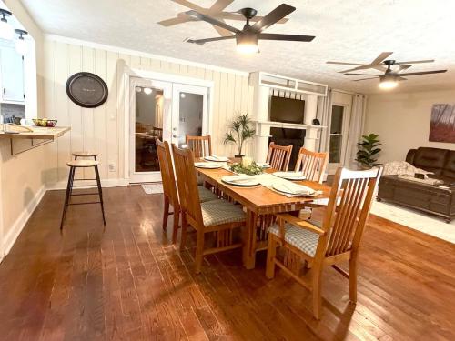 Cozy Home In Lawrenceville - Lawrenceville, GA