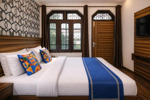 Hotel Vijay Palace Dharamshala Himachal - Dharamsala