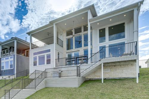 Selah On Lake Conroe: Lakefront, Boat Dock, Views - Conroe, TX