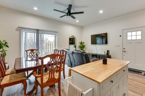 'The Hangar Retreat' Aviation-themed Stay In Lutz - Wesley Chapel, FL