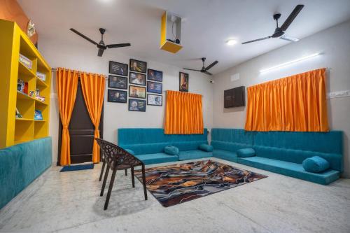 Rayzen Stays & Backpackers Hostel - Chennai