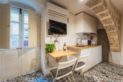 Cosy 1-bedroom In Historical Valletta By Sf Homes - La Valeta