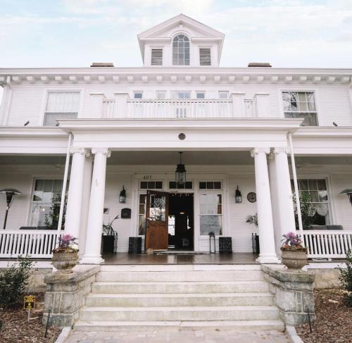 Pandora's Manor - High Point, NC