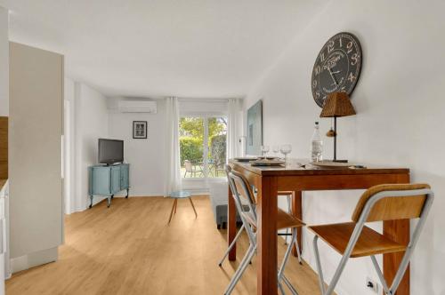 La Bulle Bleue - Parking-terrasse-aeoport-meet - Blagnac