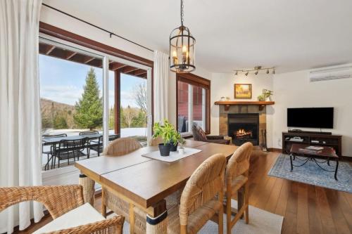 Cozy Golfside Oasis Fireplace And Terrace - Mont-Tremblant