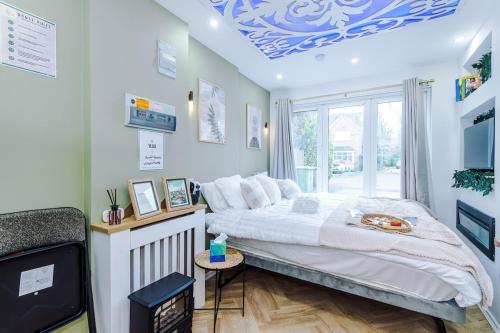 St Davids Lodge Premier Suite - Sleek & Stylish Studio - Near Preston City Centre With Driveway Park - Preston