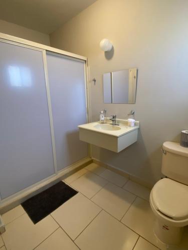 Casa Recien-remodelada Ideal, Ejecutivos, Trabajos - Saltillo