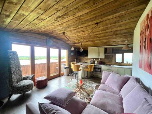 Dublin Seaview Cabin - Dublin