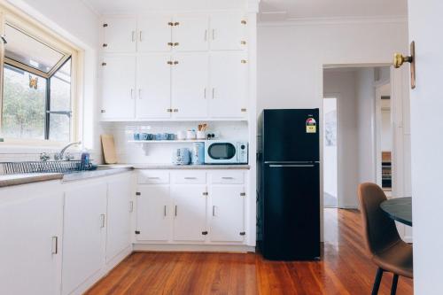 Luxury Living Close To Beaches! - Frankston