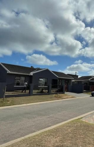 Salo's Stay Inn Accommodation - Mossel Bay
