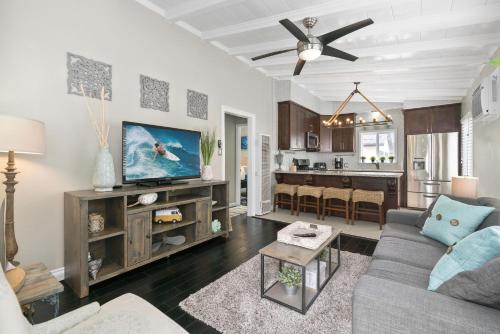 Cozy 2br W Ac And Private Patio, Steps To 40th St Beach By Beachview Rentals - Huntington Beach Pier