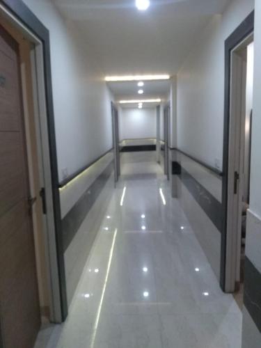 Hotel Black Swan - Mathura